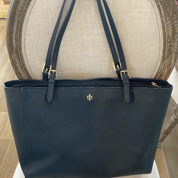 Tory Burch | Bags | Copy Tory Burch Tote With Computer Sleeve | Poshmark